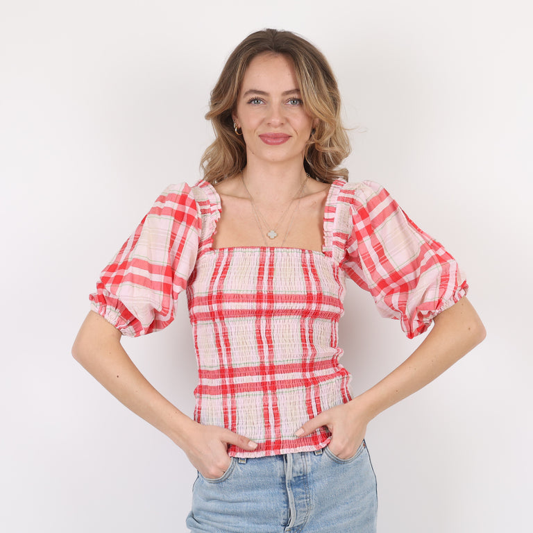 Maria Larkin's Wardrobe — The Cirkel