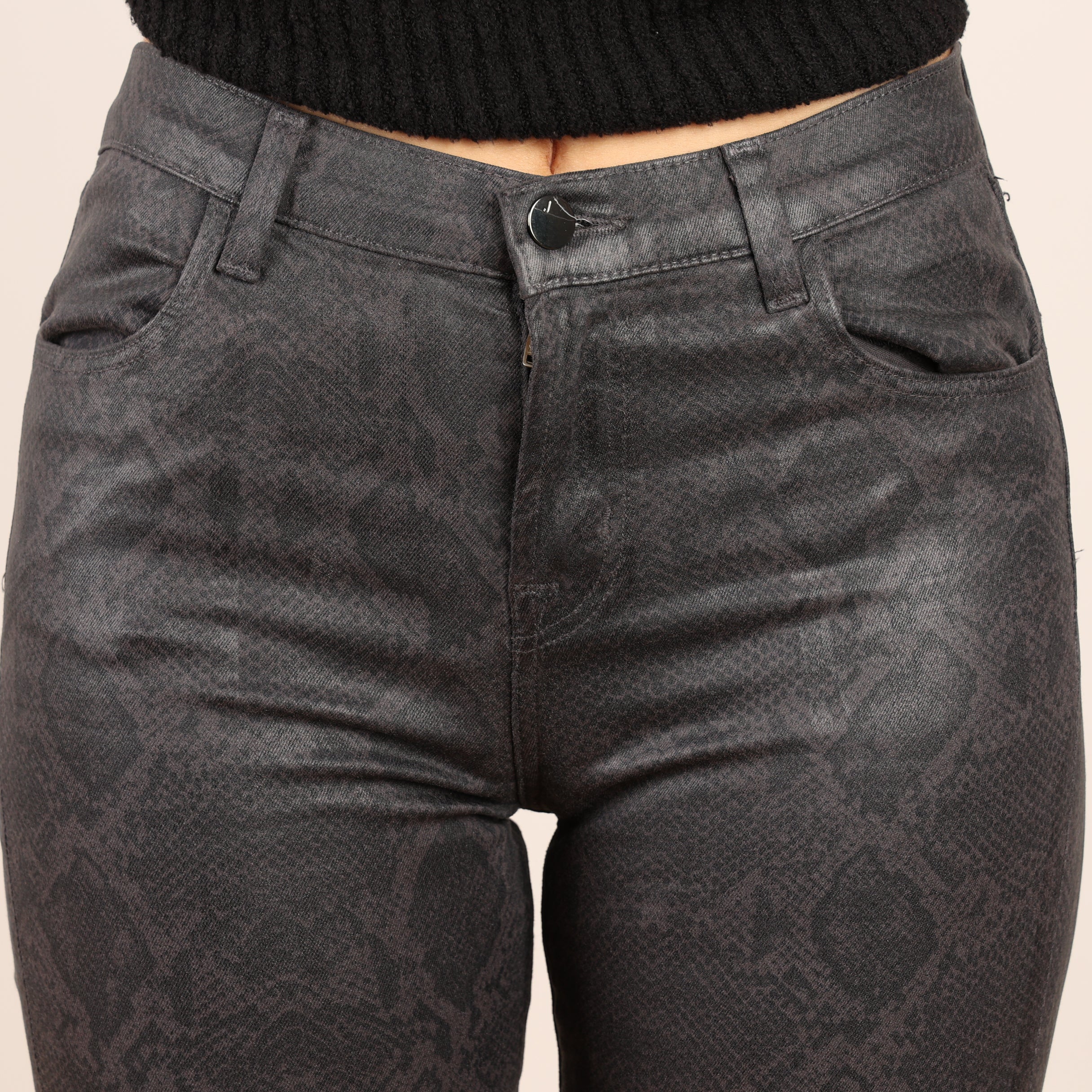 J Brand Trousers, Waist 26 — The Cirkel